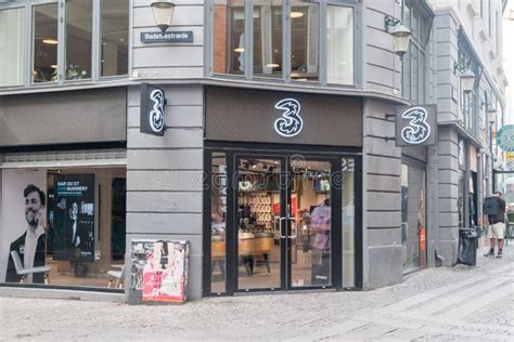 Three Mobile Network Operator Editorial Image Image Of Sign Retailer