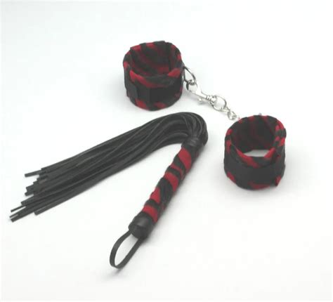 퍼플 레드 벨벳 섹스 구속 키트 손목 팔목 및 채찍 침실 구속 수갑 Flogger 섹스 장난감 Restraints Kit Hand Cuffssex Restraints