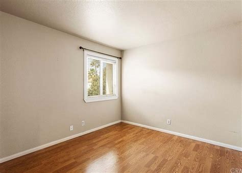 9712 Pebble Brook Dr Moreno Valley Ca 92557 Redfin