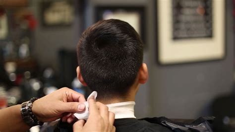 PREMIUM How To Put On A Neck Strip By Tony Caito Dave Diggs Online Barber Academy