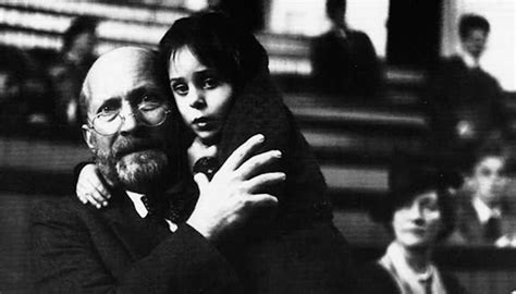 10 заповеди за родители от човека който влезе в газова камера заедно с деца