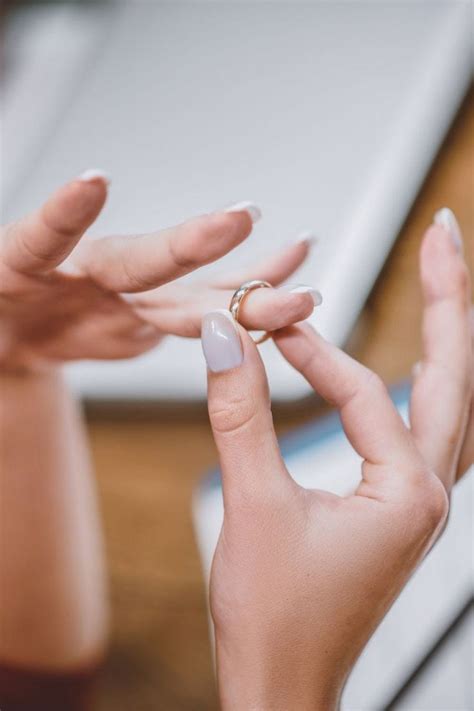 design of a 4 bit arithmetic logic unit alu using verilog this