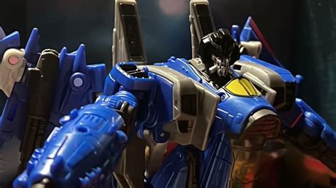 Arcee Vs Bumblebee Vs Soundwave And Thundercracker Youtube