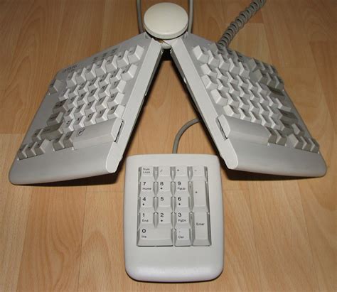 Standard Keyboard Vs Ergonomic Keyboard At Jennifer Felder Blog