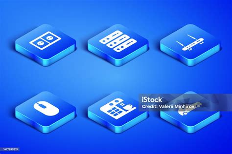 자동차 전기 콘센트 커피 머신 컴퓨터 마우스 서버 데이터 웹 호스팅 및 라우터 및 Wifi 신호 아이콘을 설정합니다 벡터 0명에