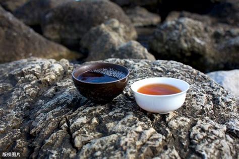 倒茶應該怎麼倒才不會得罪人 每日頭條