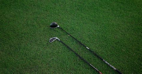 Rodada De Golfe 건강 게임 경쟁 경치가 좋은 골프 골프 그린 골프 치는 골프 코스 골프 클럽 골프장 그네 기술 노천 녹색 놀이