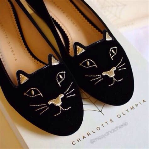 Pin By Rachel Hinojosa On Styleclothing Fashion Heels Charlotte