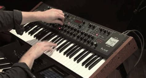 How To Sequence Synthesizers Via MIDI SkyTracks