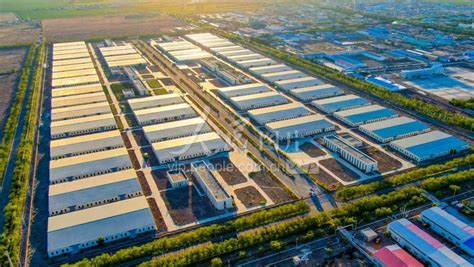 新疆呼图壁：打造纺织服装产业集群 人民图片网