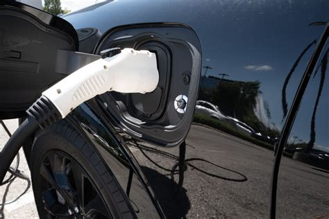 Fords Stock Books Worst Drop Since 2008 On Warranty ‘surprise Ev Woes Marketwatch