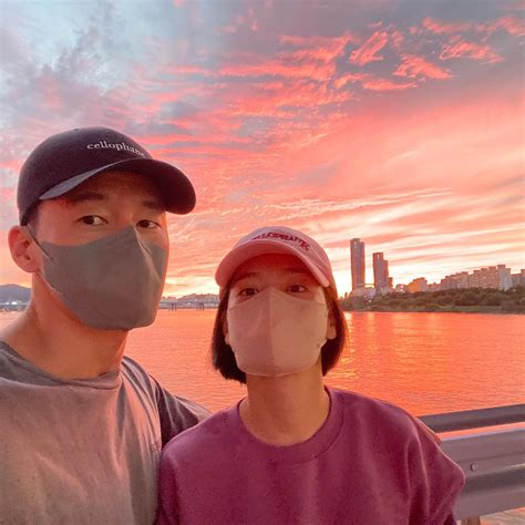 김무열♥ 윤승아 밤비 요즘 컨디션 안 좋아연휴에도 많이 아팠다