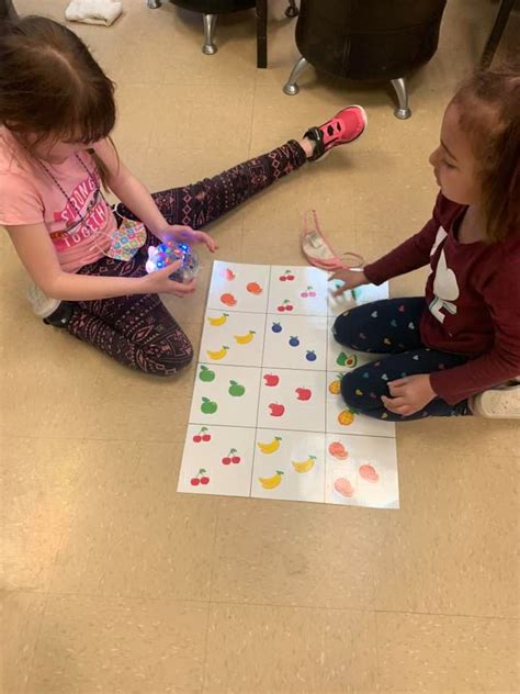 Grade 1s Coding With Blue Bots Cloud River Academy
