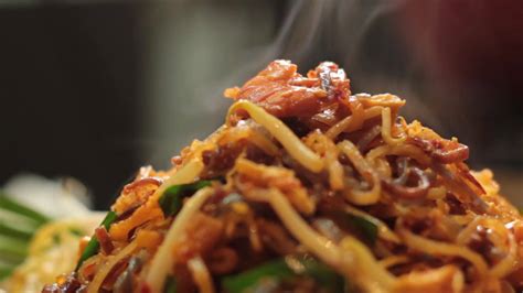 อ อรุณวรรณ สอนทำอาหารไทย เคล็ดลับ วิธีถนอมหอมใหญ่ไว้ใช้นานๆ ถ้าต้องอารมณ์เสียกับ หอมใหญ่