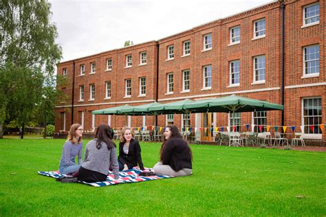 University Of Buckingham Study In Uk