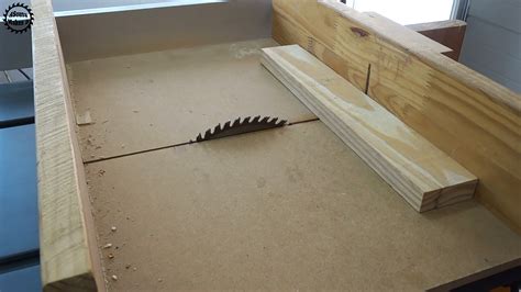 Как сделать простое настенное крепление для телевизора своими руками