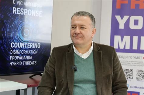 Проф Ратко Дуев за ЦИВИЛ МЕДИА Лажната вест може да донесе политички поени но може и како