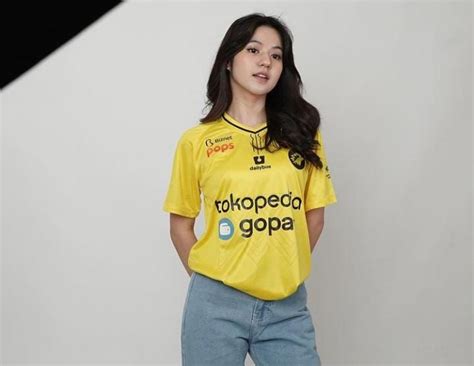 Profil Dan Biodata Onic Vonzy Brand Ambassador Onic Esport Umur