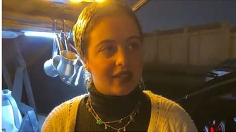 أنا في ضهرك يا بنتي باكينام بتدرس سياحة وفنادق وفتحت مشروع ع