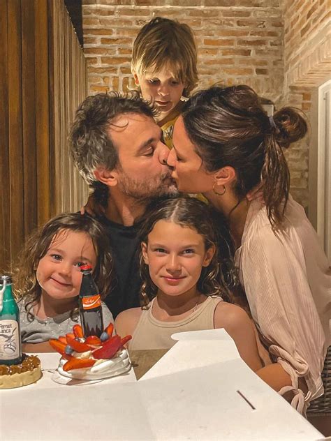 Las Lágrimas De Pedro Alfonso Al Ser Sorprendido Con Su Regalo De Cumpleaños Por Paula Chaves Y
