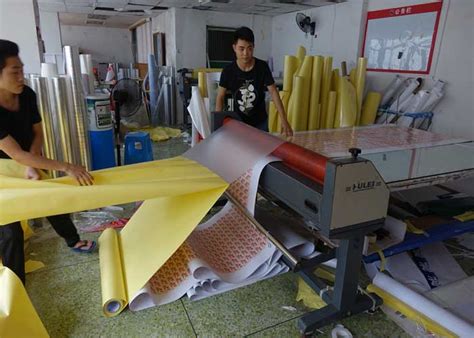 写真喷绘背胶及冷裱膜的常见4类问题和解决方法 下 力奇广告