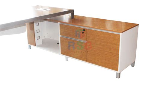 โต๊ะทำงานตัวแอล โต๊ะผู้บริหาร ขอบปิดด้วย เหล็กแผ่น ขาเหล็ก ขนาด 200 X 180 Cm รหัส 2976 โต๊ะ