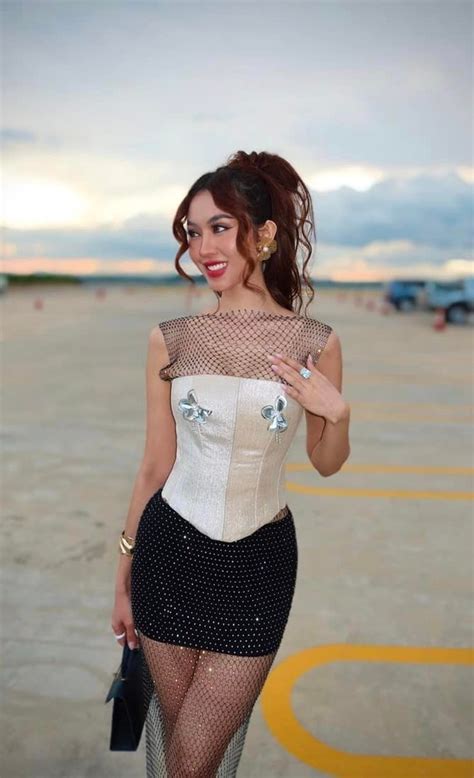 រូបភាពថ្មី ពេលតុបតែងឈុតមួយនេះ ហ្វីយ៉ាតា កាន់តែស្អាតឆ្វា ច Khmerload Cambodia Latest News