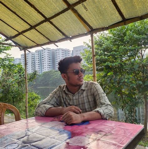 Shehab H Siam