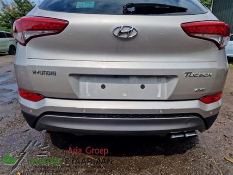 Hyundai Tucson 15 Rear Bumpers Stock