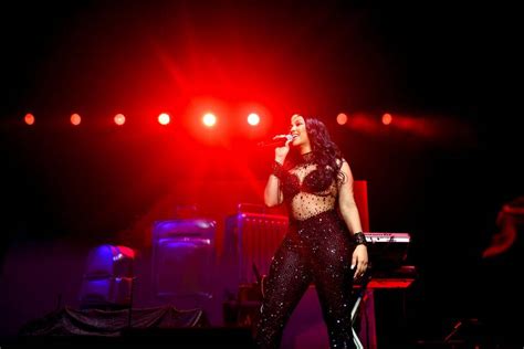 Queen Naija Performs On Image 2 From Soul Train Awards 2022 Queen