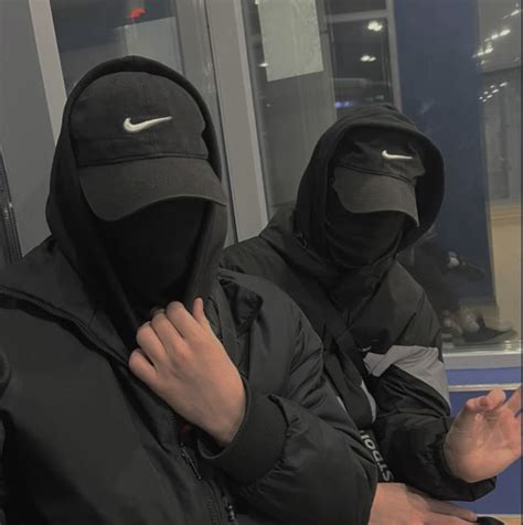 Пин от пользователя Jessy228 на доске Мужские фотографии позы в 2024 г