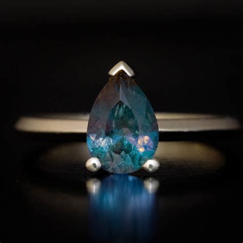 Very Rare 137 Ct Russian Alexandrite Engagement Ring Ref 908475