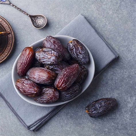 Medjool Dates Riyadiya Group Foodstuff Trading