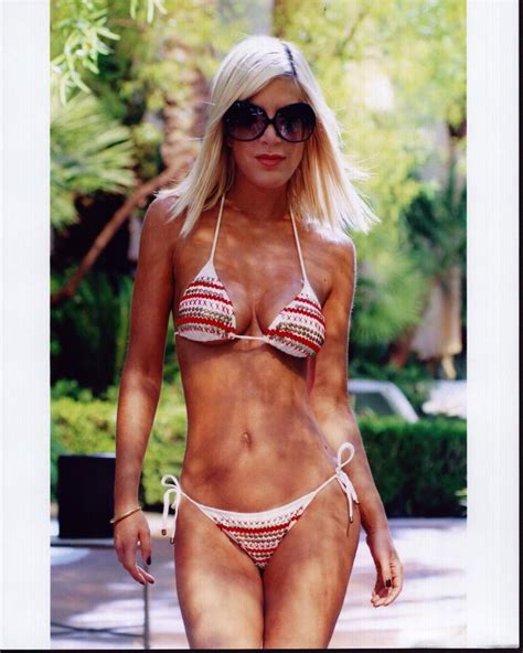 Tori Spelling In White And Red Bikini Photo Print Item Mvm57459