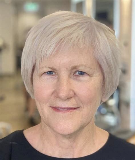 31 Stunning Bob Haircuts For Women Over 70 Fabbon