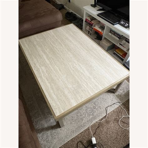 Light But Sturdy Coffee Table Aptdeco