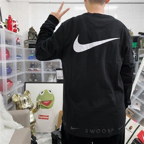 Dot Nike Swoosh T Da Yahoo