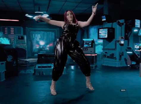 Nora Fatehi Slays In Guru Randhawas Song Naach Meri Rani The Etimes
