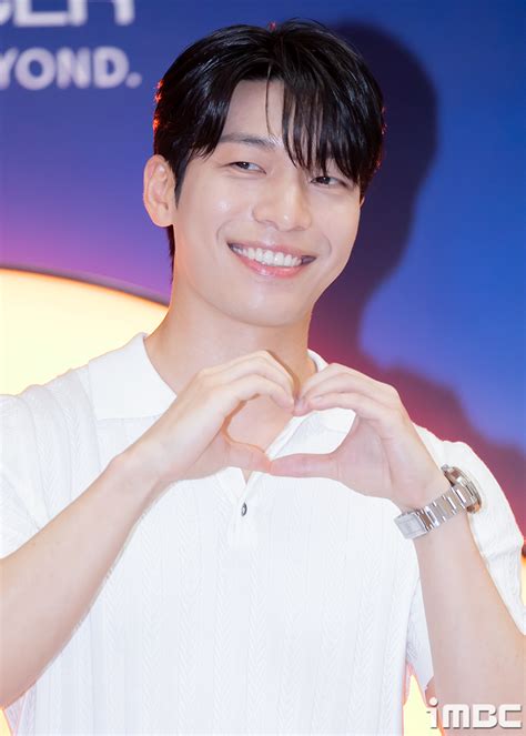 [포토] 위하준 여유 넘치는 미소