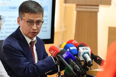 ЗГХЭГ ын дэд дарга Б Баасандорж БЗС гаас 32 мянган ам долларын зээл авч АНУ ын Калифорний их