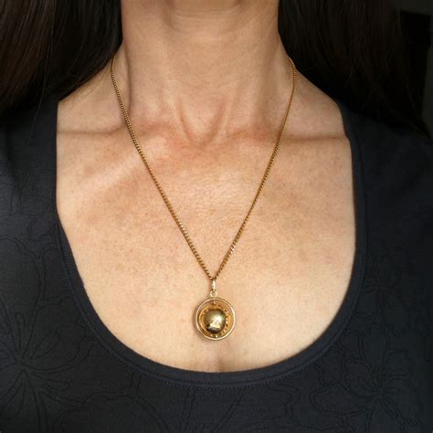 Beryl Lane Vintage 9ct Yellow Gold Spinning World Globe Pendant