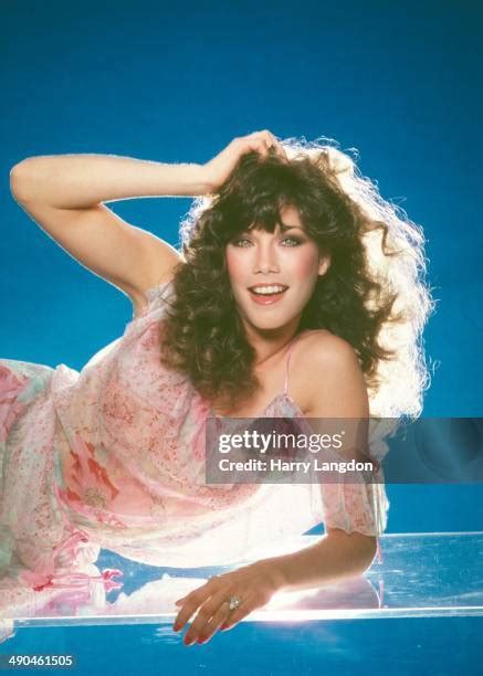 1306 Barbi Benton Photos And High Res Pictures Getty Images
