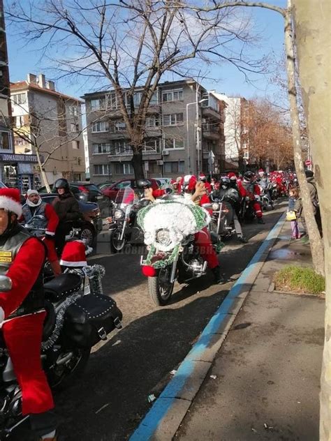 Дядо Коледа на мотор шета из Бургас Черноморски фар новини от