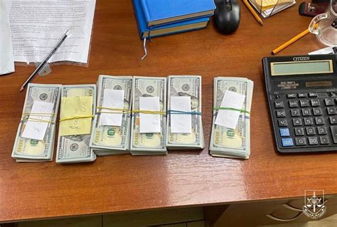 На Хмельниччині викрили посадовців відмиванні мільйонів доларів — Lviv Media