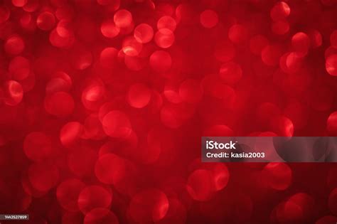 빨간색 보케 조명 배경 초점이 맞지 않는 추상 빨간색 반짝이 휴일 배경 크리스마스 발렌타인 데이 디자인 요소 모의 겨울 크리스마스 휴일 벽지 0명에 대한 스톡 사진 및 기타