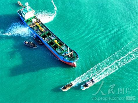 山东荣成：“候鸟”鲍鱼南迁 人民图片网