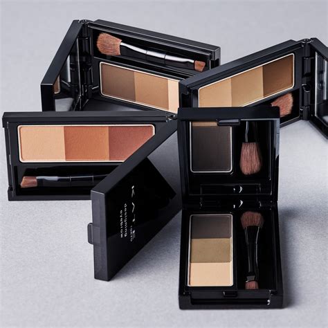 Kate Designing Eyebrow 3d 2 2g เคท ผลิตภัณฑ์พาเลทเขียนคิ้วชนิดพาวเดอร์ใหม่ 3 เฉด Shopee Thailand