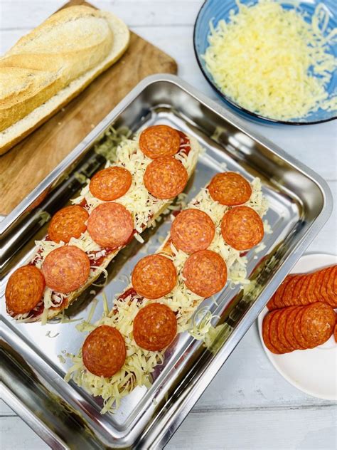 Super Easy French Bread Pizza Recipe Daisies Pie