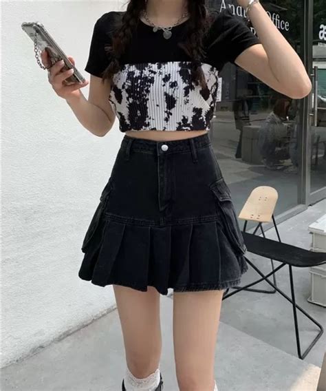 인투 카고 흑청 데님 포켓 플리츠 주름 절개 하이웨스트 미니 스커트 청치마