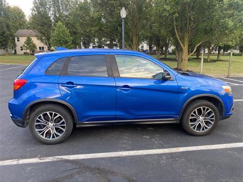 2019 Mitsubishi Outlander Sport · Es Sport Utility 4d